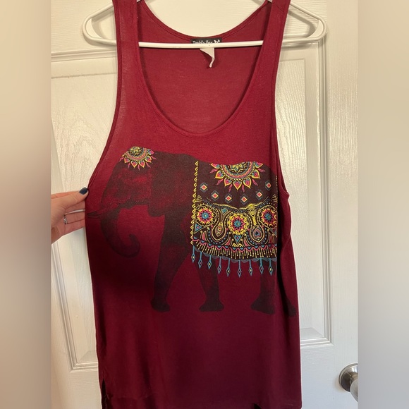 Tops | Graphic T Elephant Tank | Poshmark